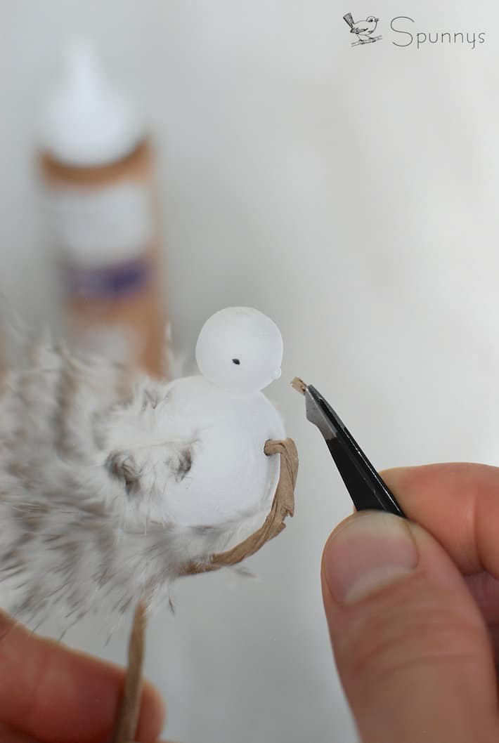 How to make beautiful bird ornaments with feathers - SPUNNYS